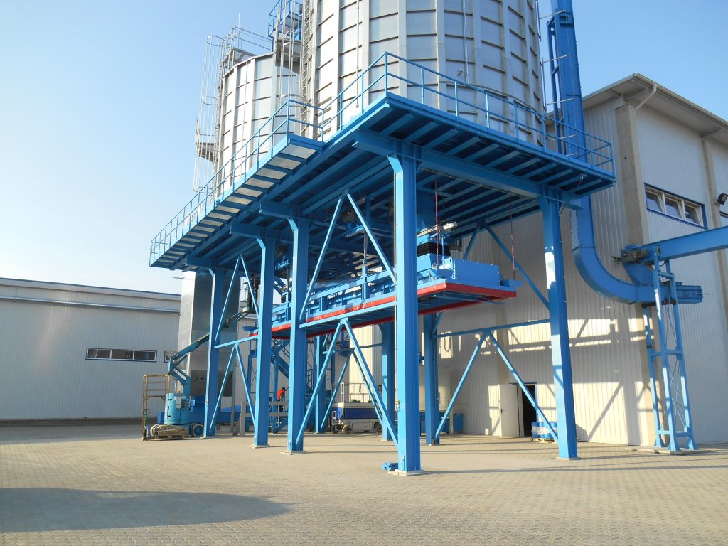 Container & LKW-Beladung – HAAS Recycling